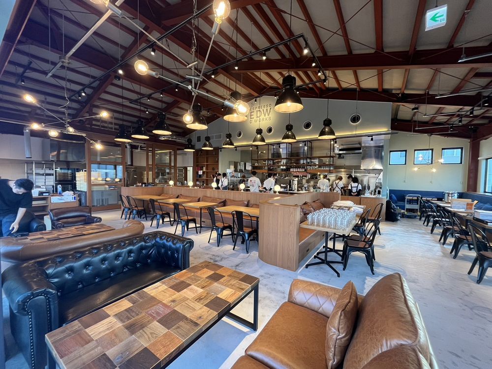 【EDW エスプレッソディーワークス八代店】熊本県初上陸、行列のできるベーカリー＆カフェ 純生食パン「ワンハンドレッド」や「ふわふわスフレ ...