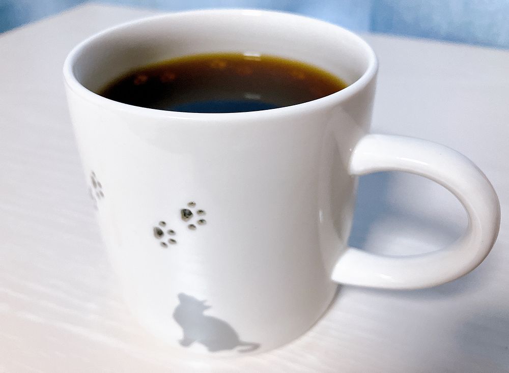 【カルディ2024猫の日バッグ“プレミアム”開封レビュー】猫ちゃんイラスト入りトートバッグにグッズとお菓子詰め合わせ、一般販売は2月28日以降 ...