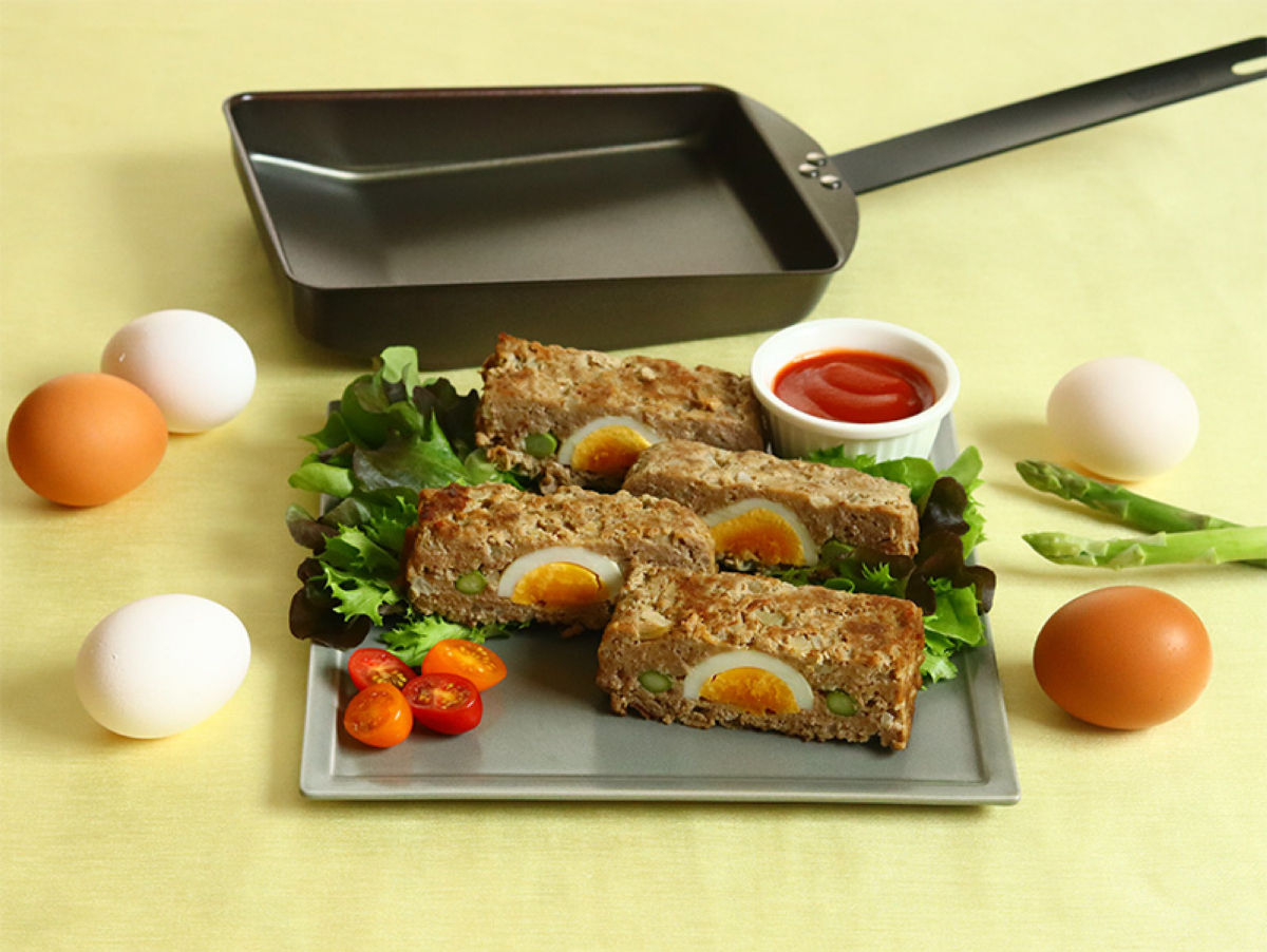 【IWANO小さく四角いフライパン】燕三条製 鉄フライパンなのに“くっつきにくい” - ランチバッグ